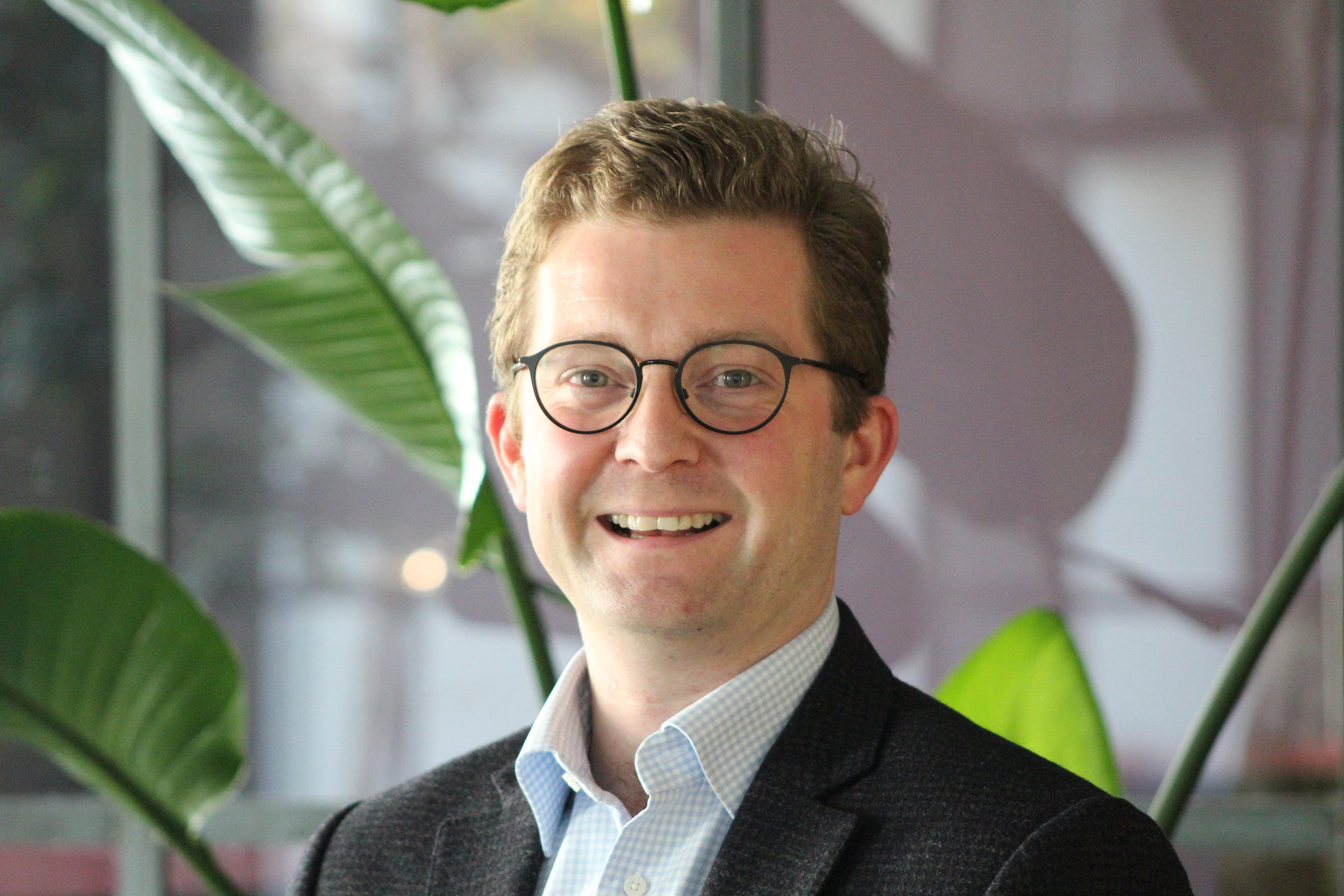Oliver Finch – Medium