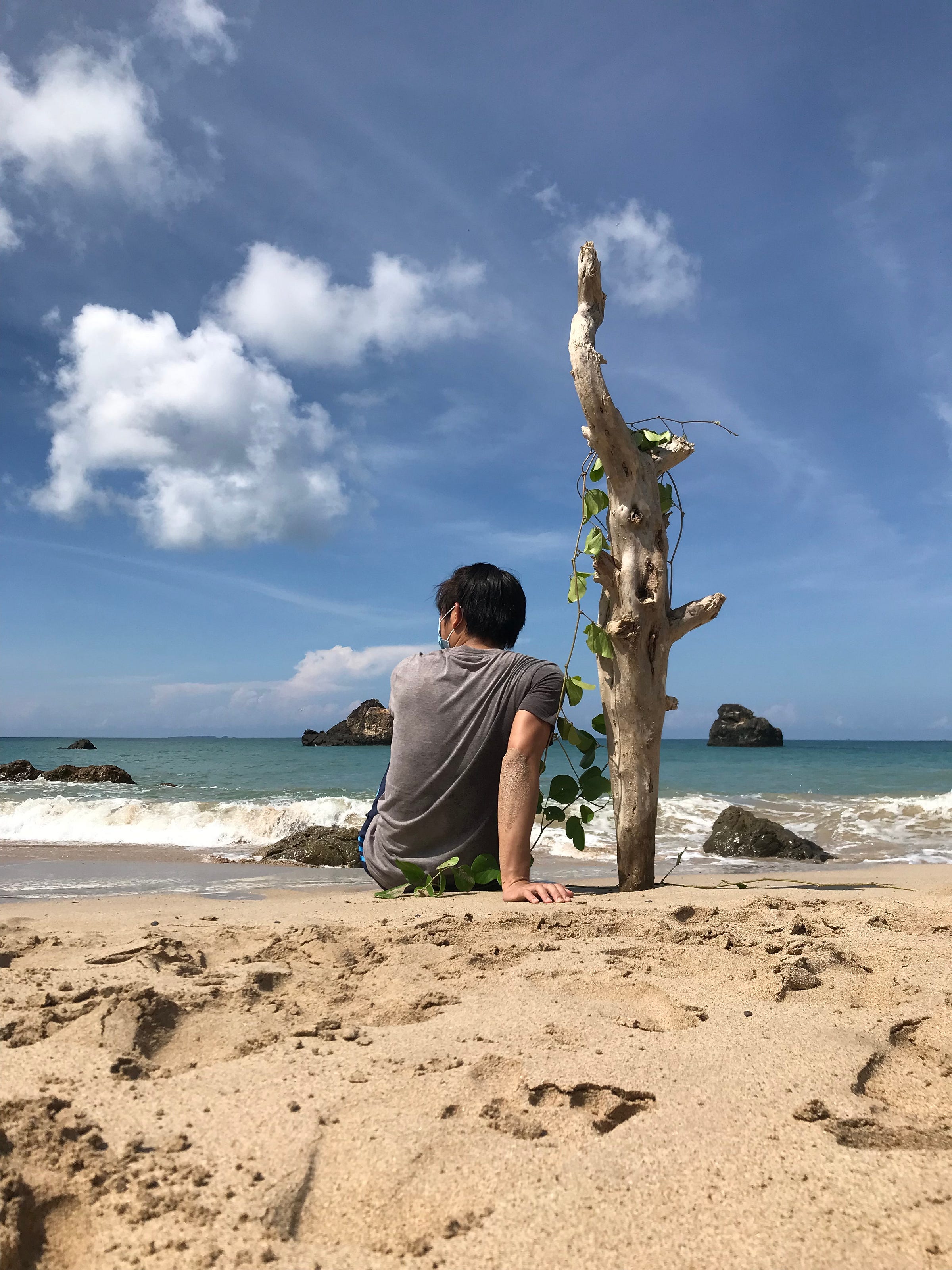 Joseph Saeng – Medium