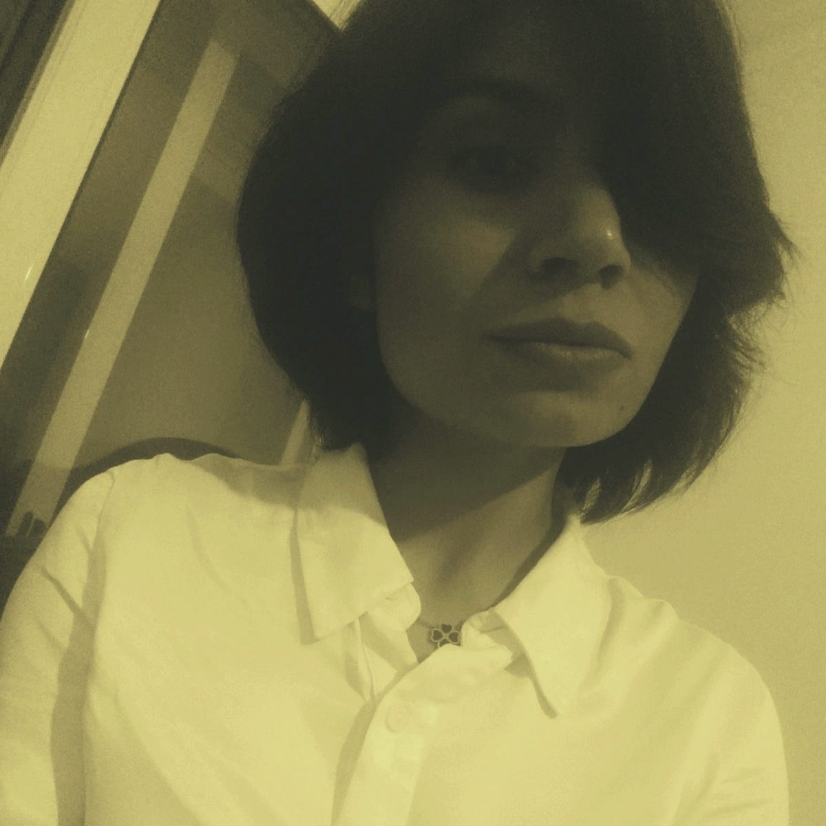 About – Laura – Medium