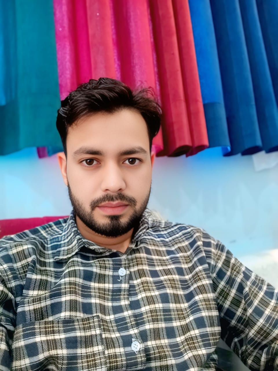 Ashkar Alam – Medium