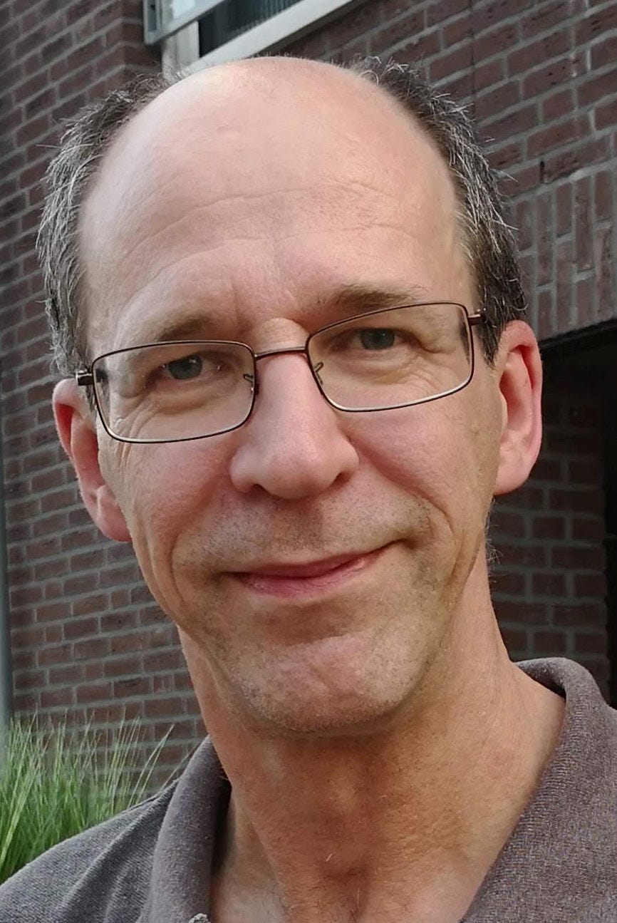 About – Robert van Lieshout – Medium