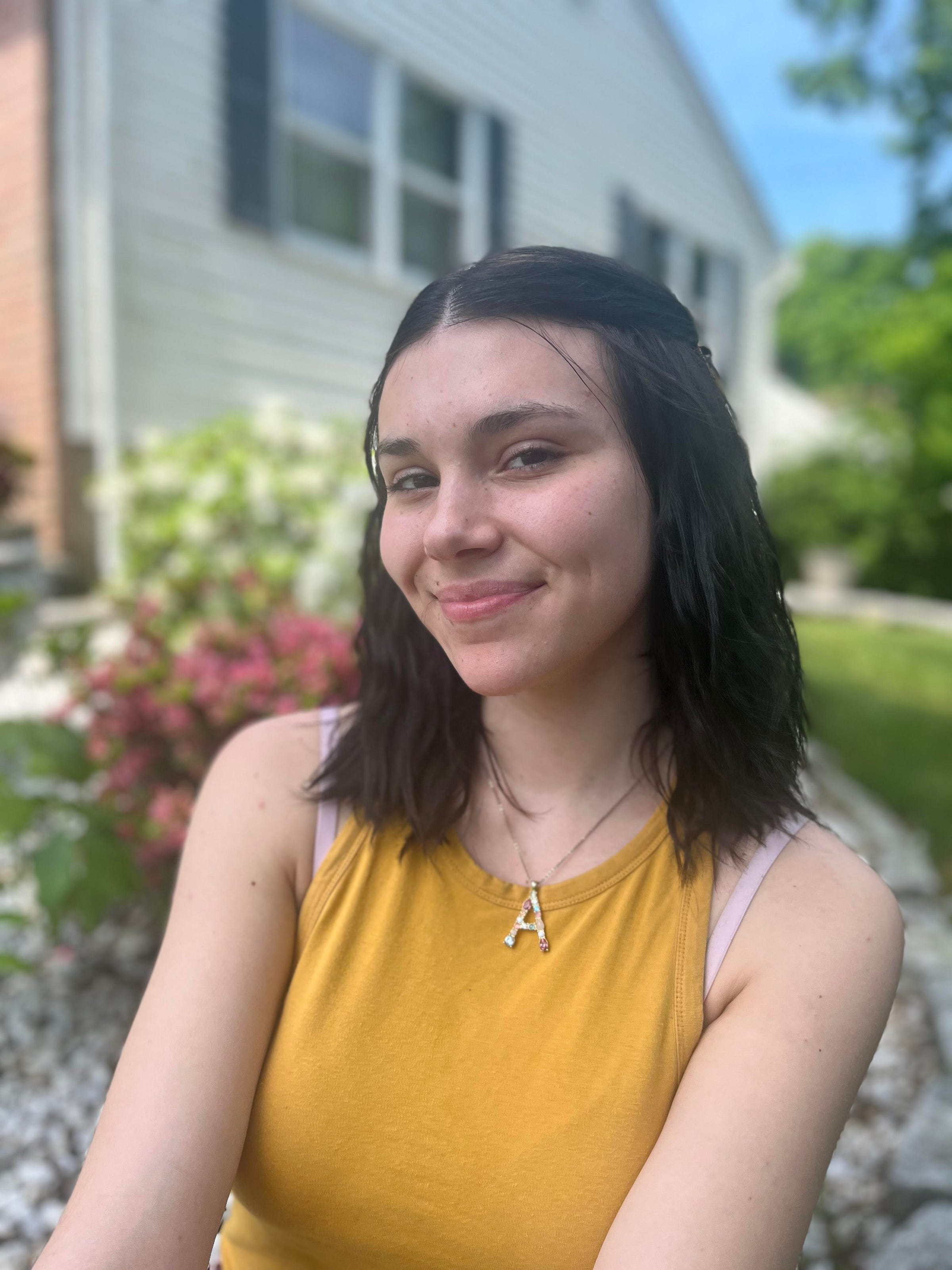 Analiese Maria – Medium