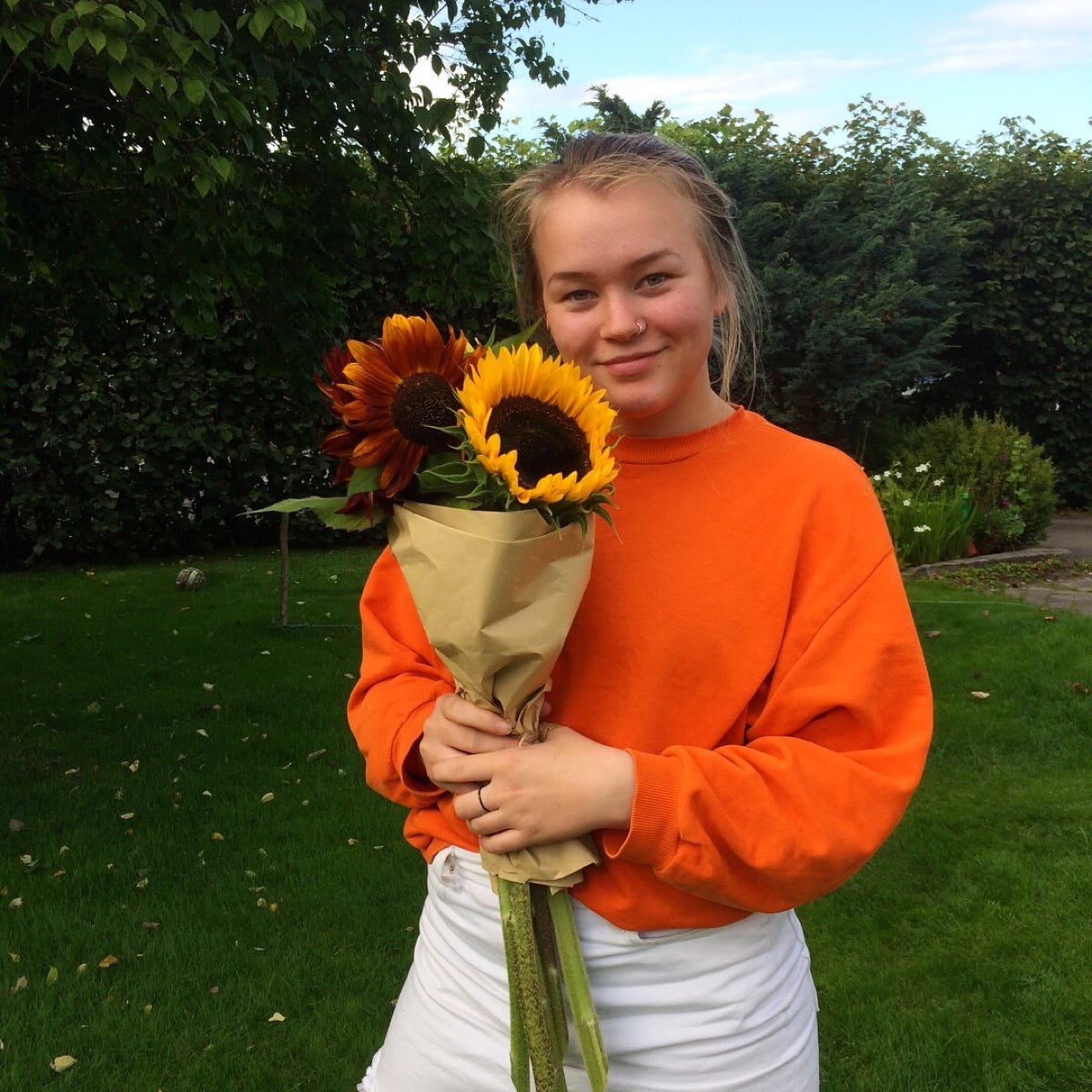 Nora Næss Holm – Medium