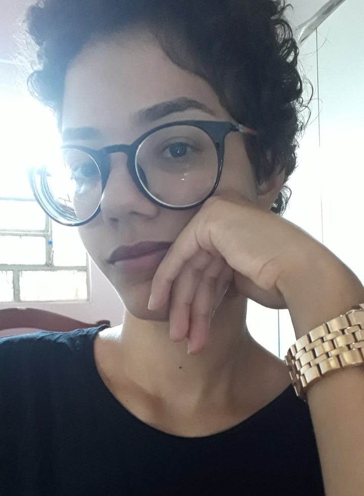 Maria Eduarda Lima – Medium