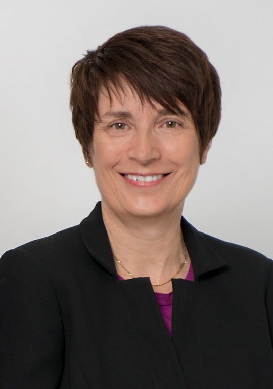 Jennifer Clarke – Medium