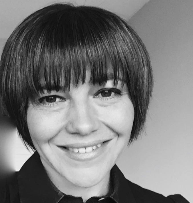Julia Rix – Medium