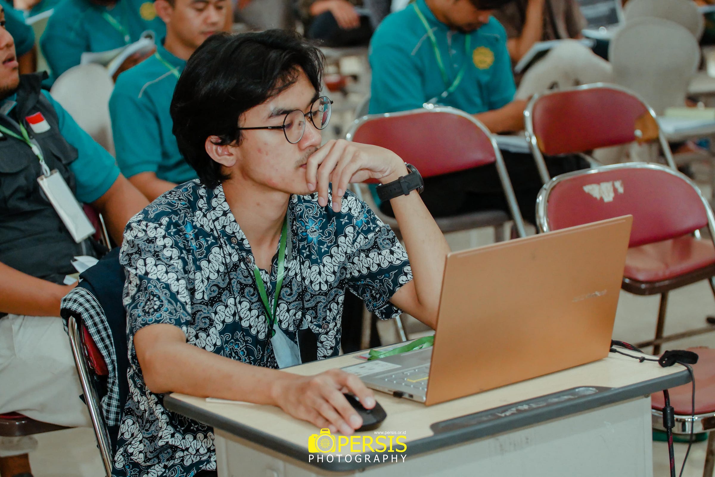 About – Reski F – Medium