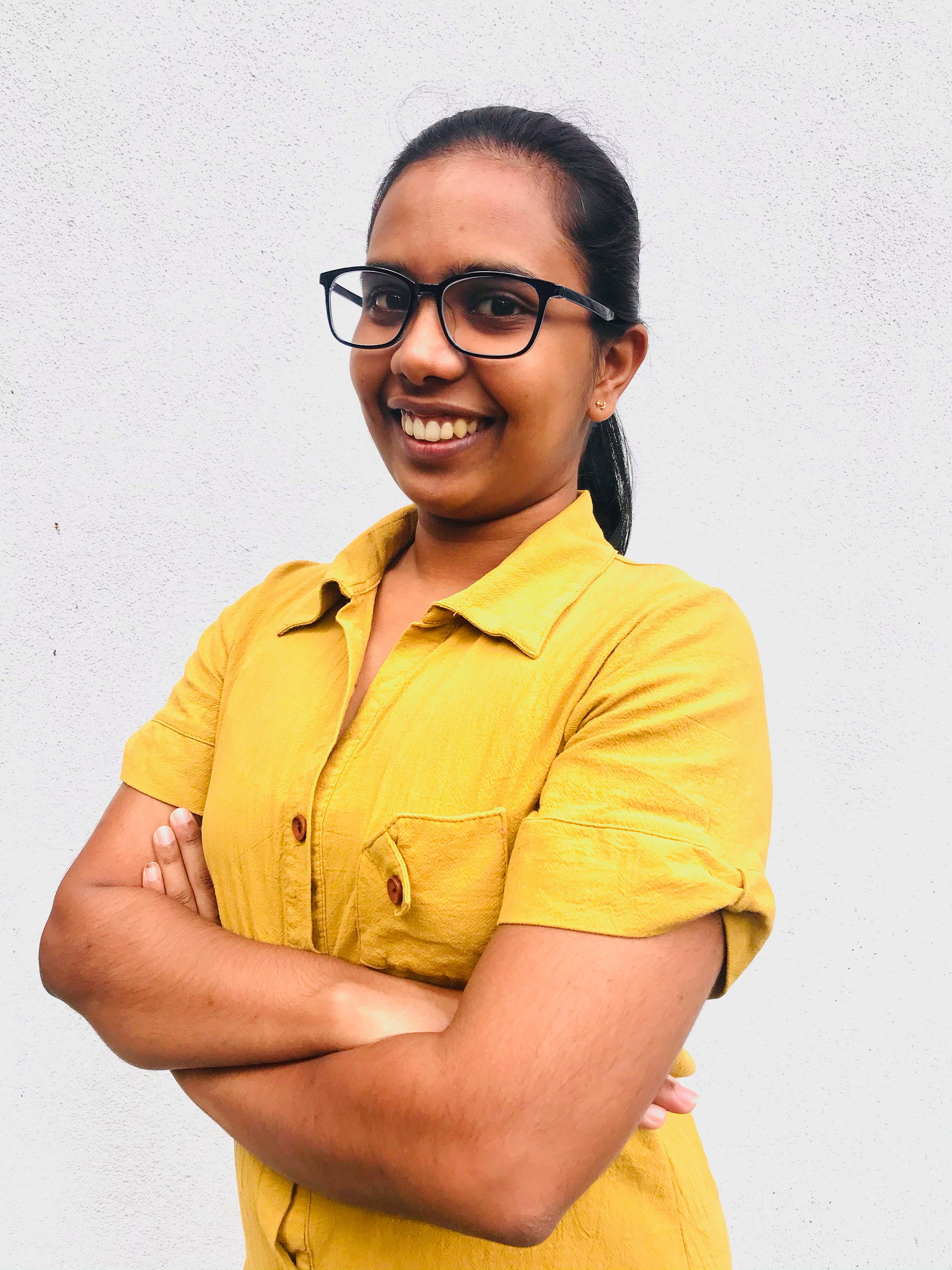 Sandunika Hathnapitiya – Medium