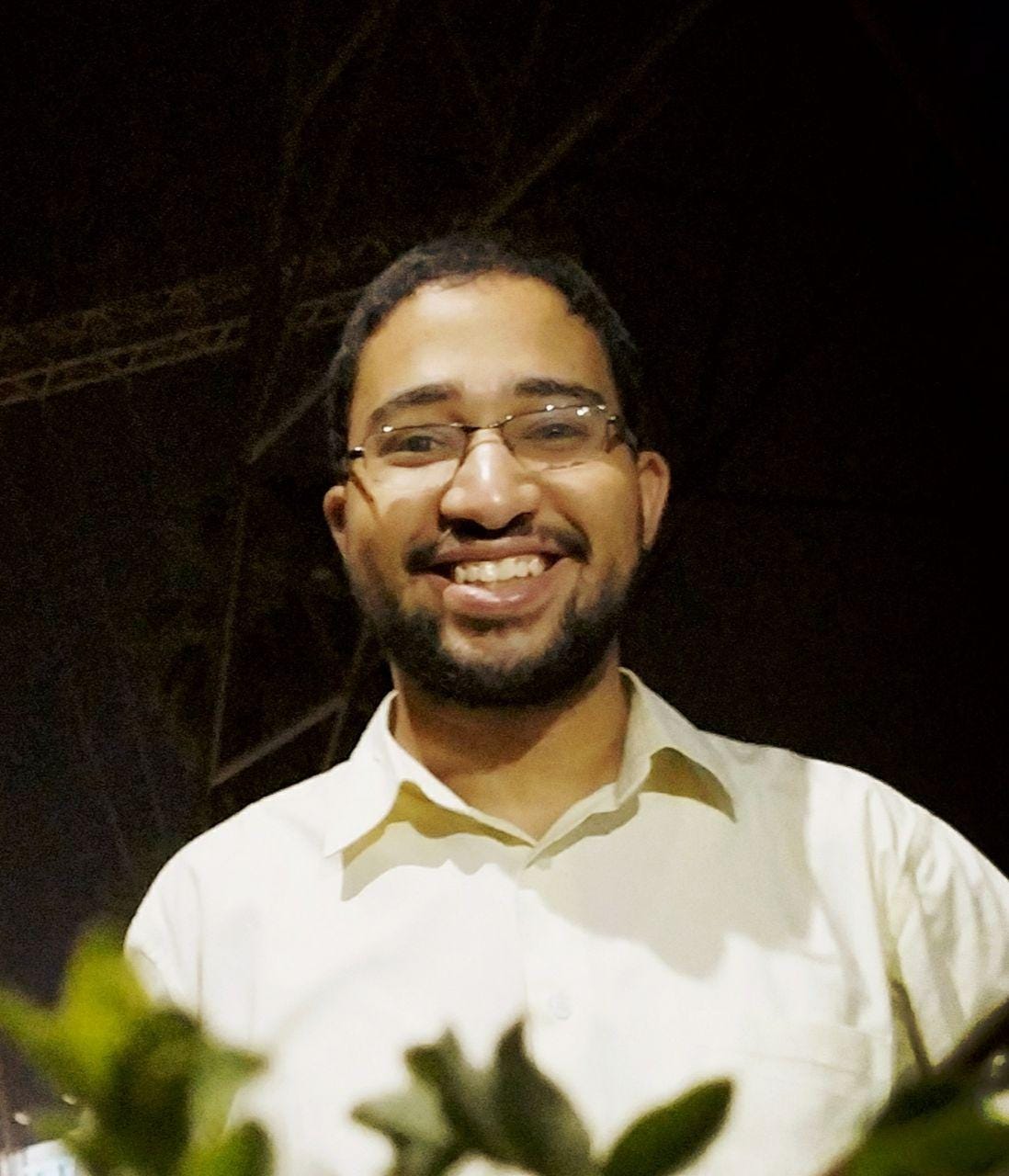 Youssef Yassin – Medium