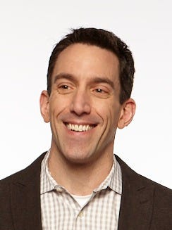 Brett Bernstein – Medium