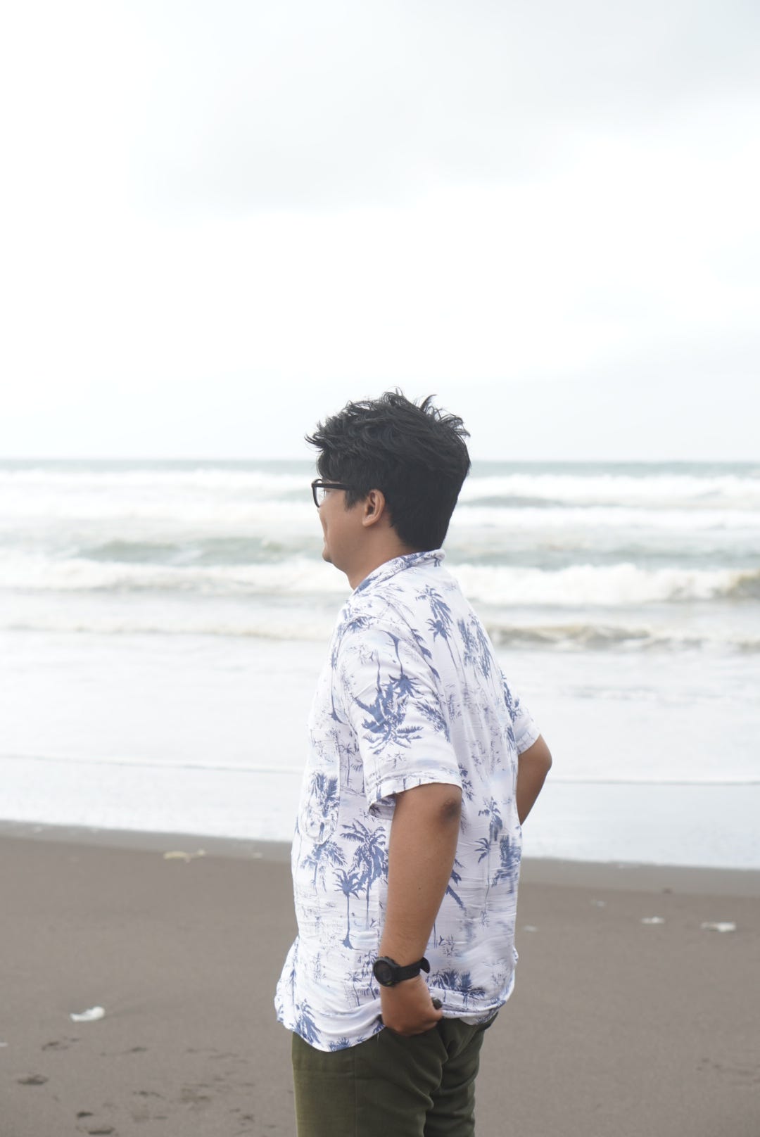 Pesona Sunyi – Medium