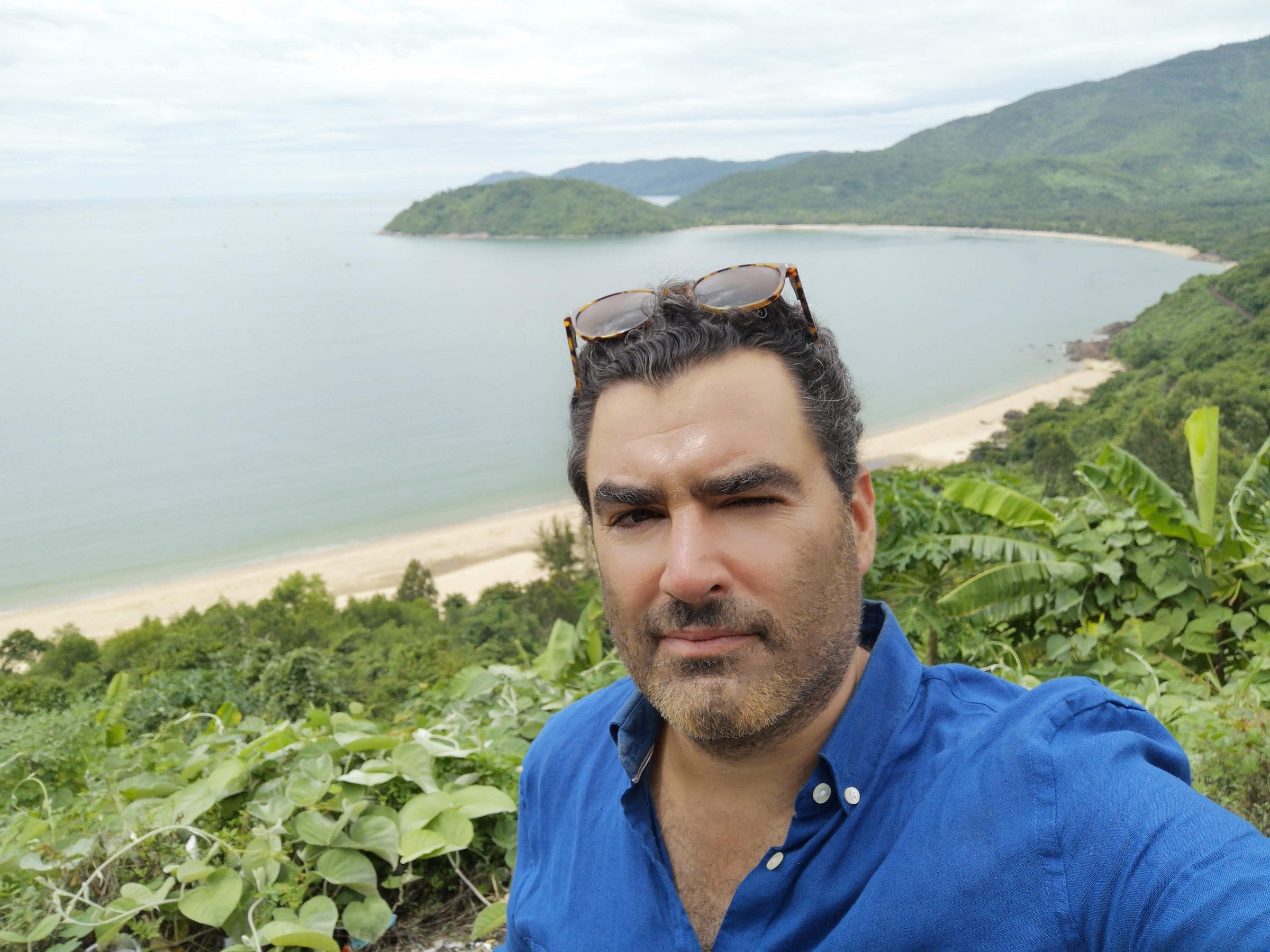 Alejandro David – Medium