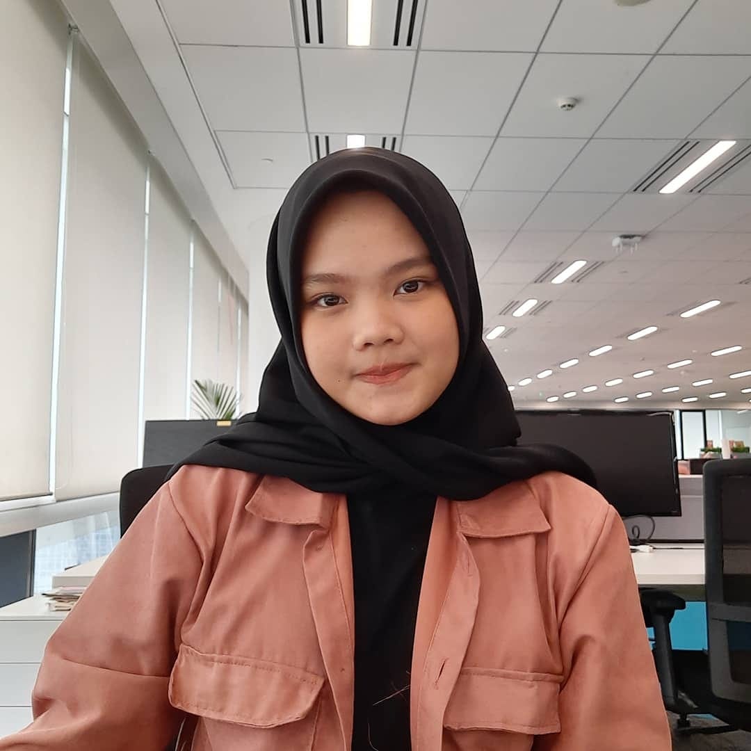 Adinda Dwi – Medium
