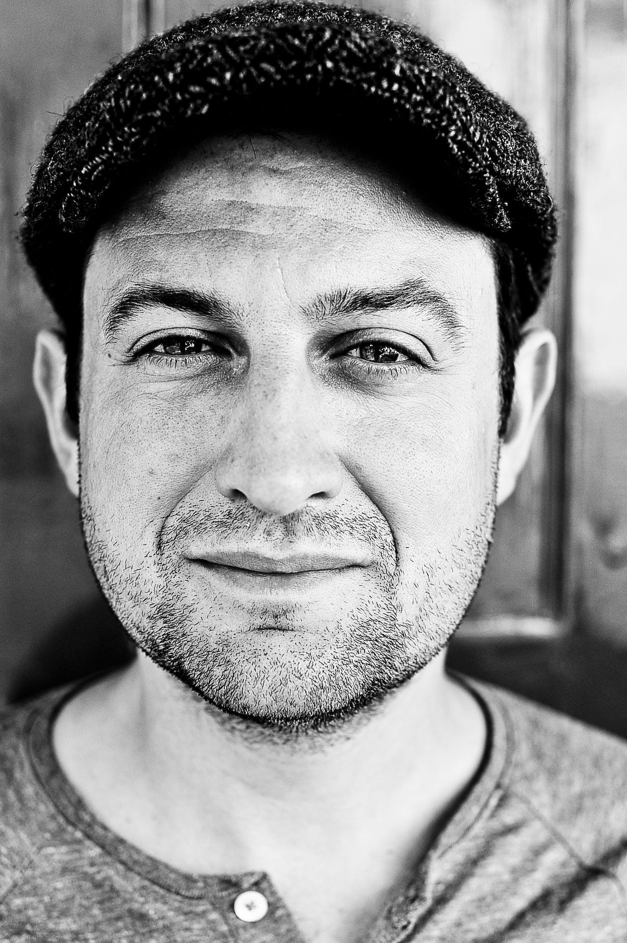 Roland Smith – Medium