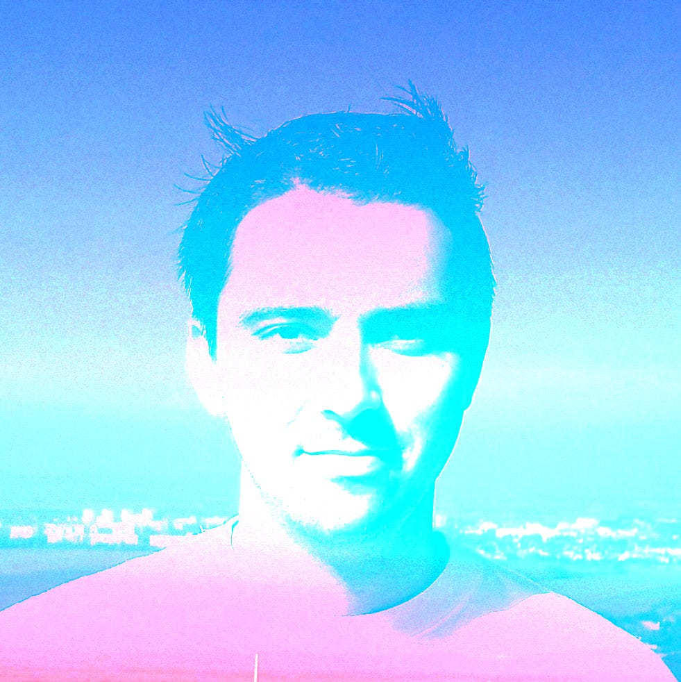 Marek Sivak – Medium