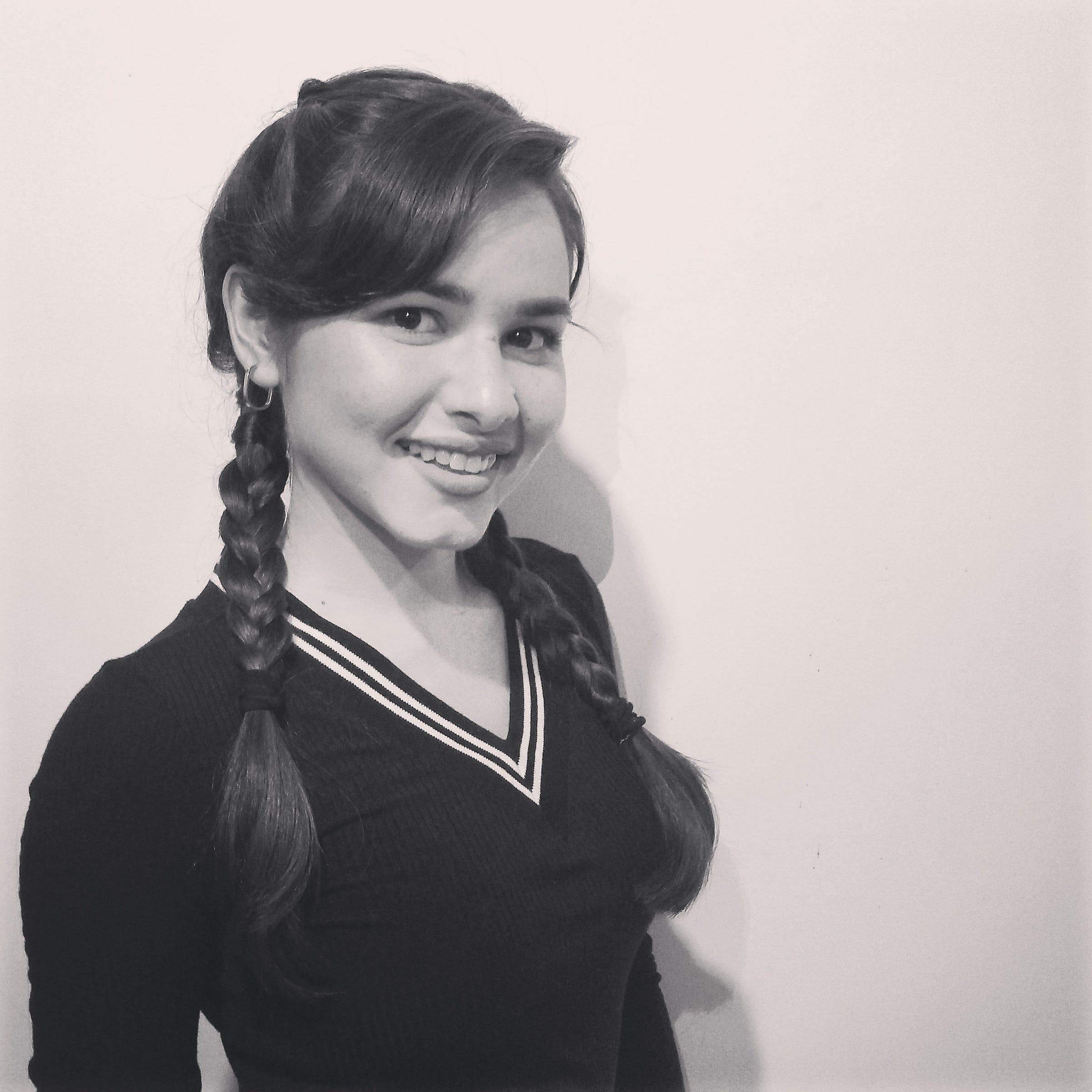 Stefanie Lira – Medium
