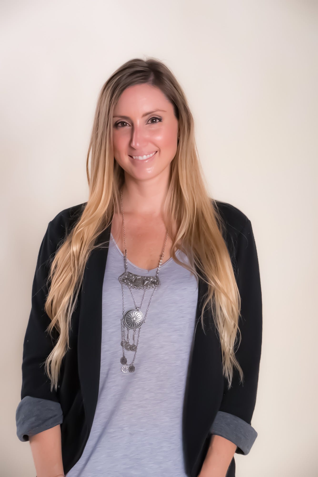 Carly Benson – Medium