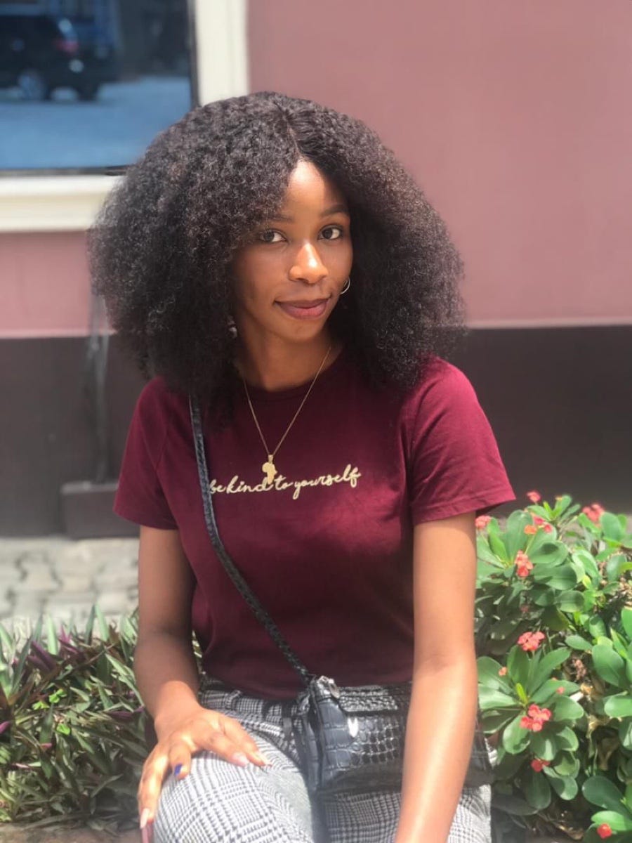 The lady Kaka – Medium