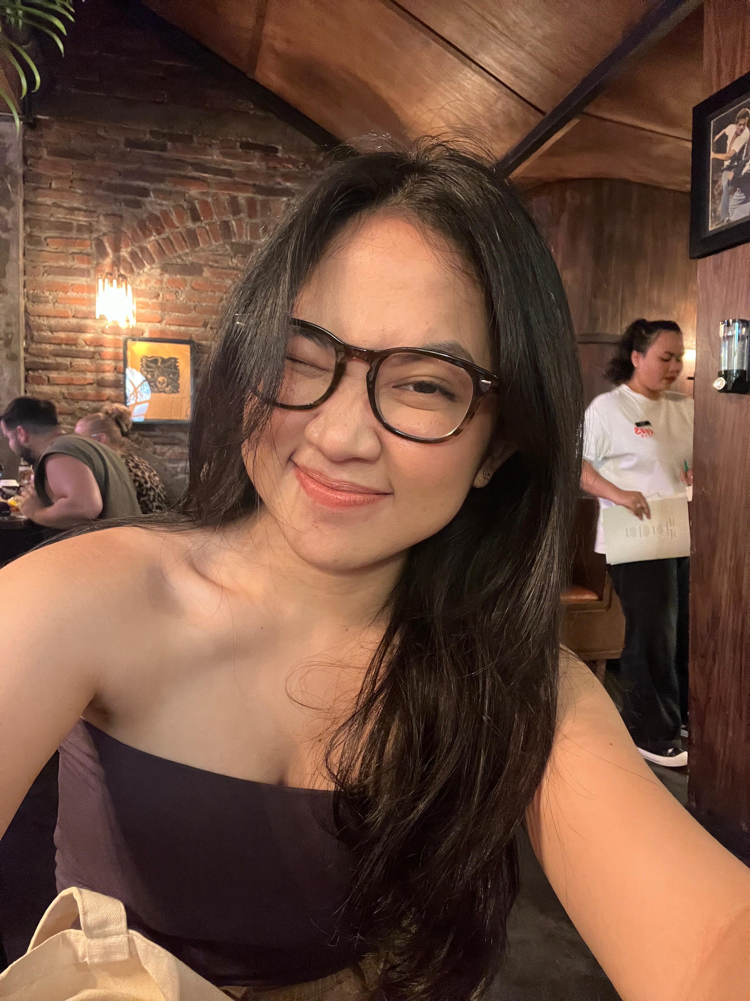 Vita Amalia Sipayung – Medium