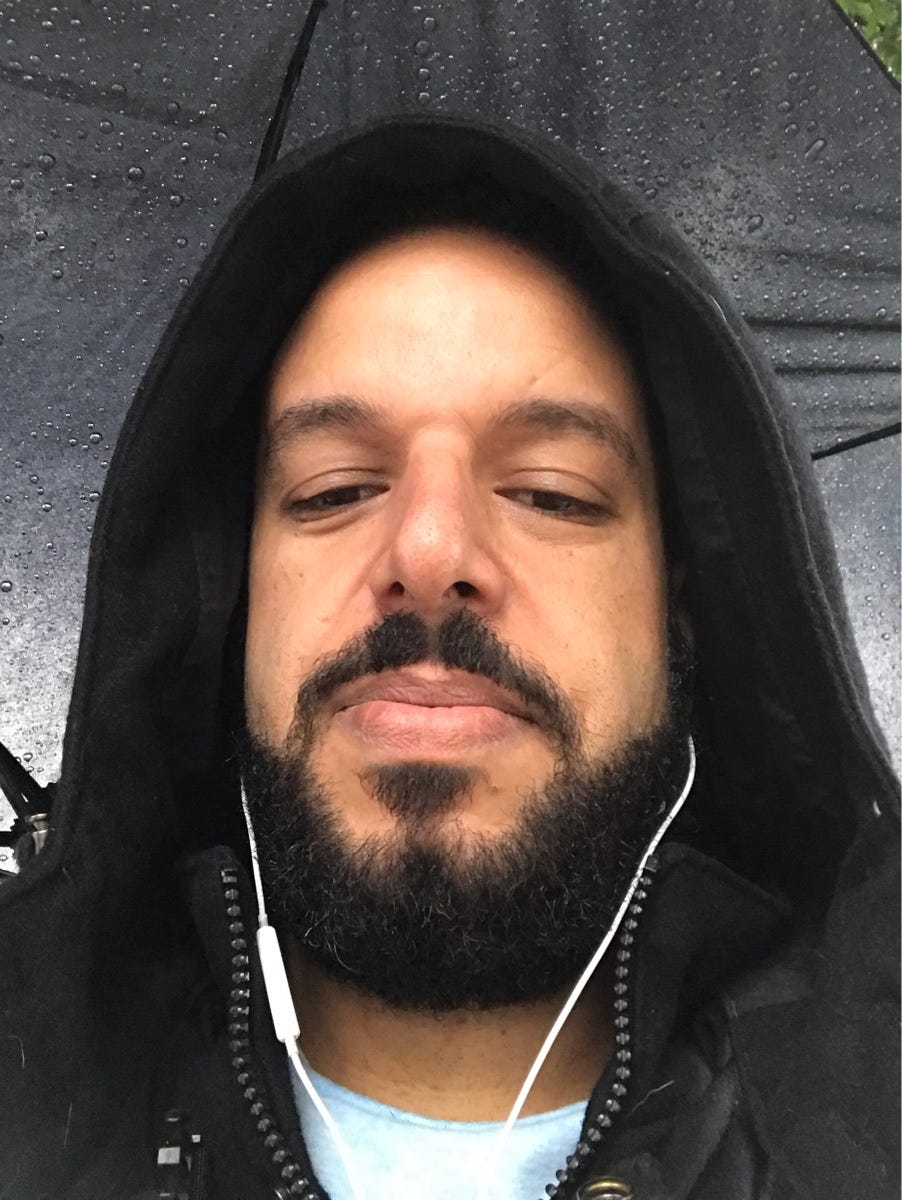 Mike Kerr – Medium