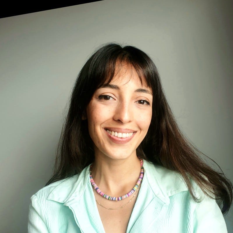 Fulya Kaya – Medium