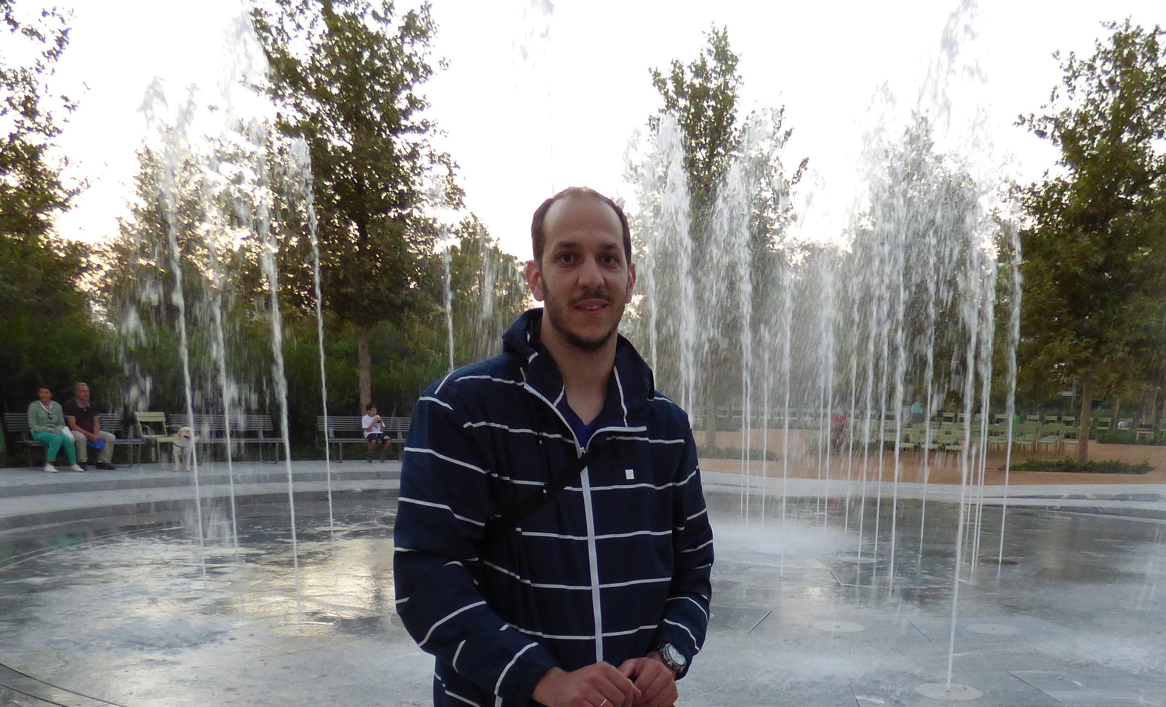 Vassilis Delivorias – Medium
