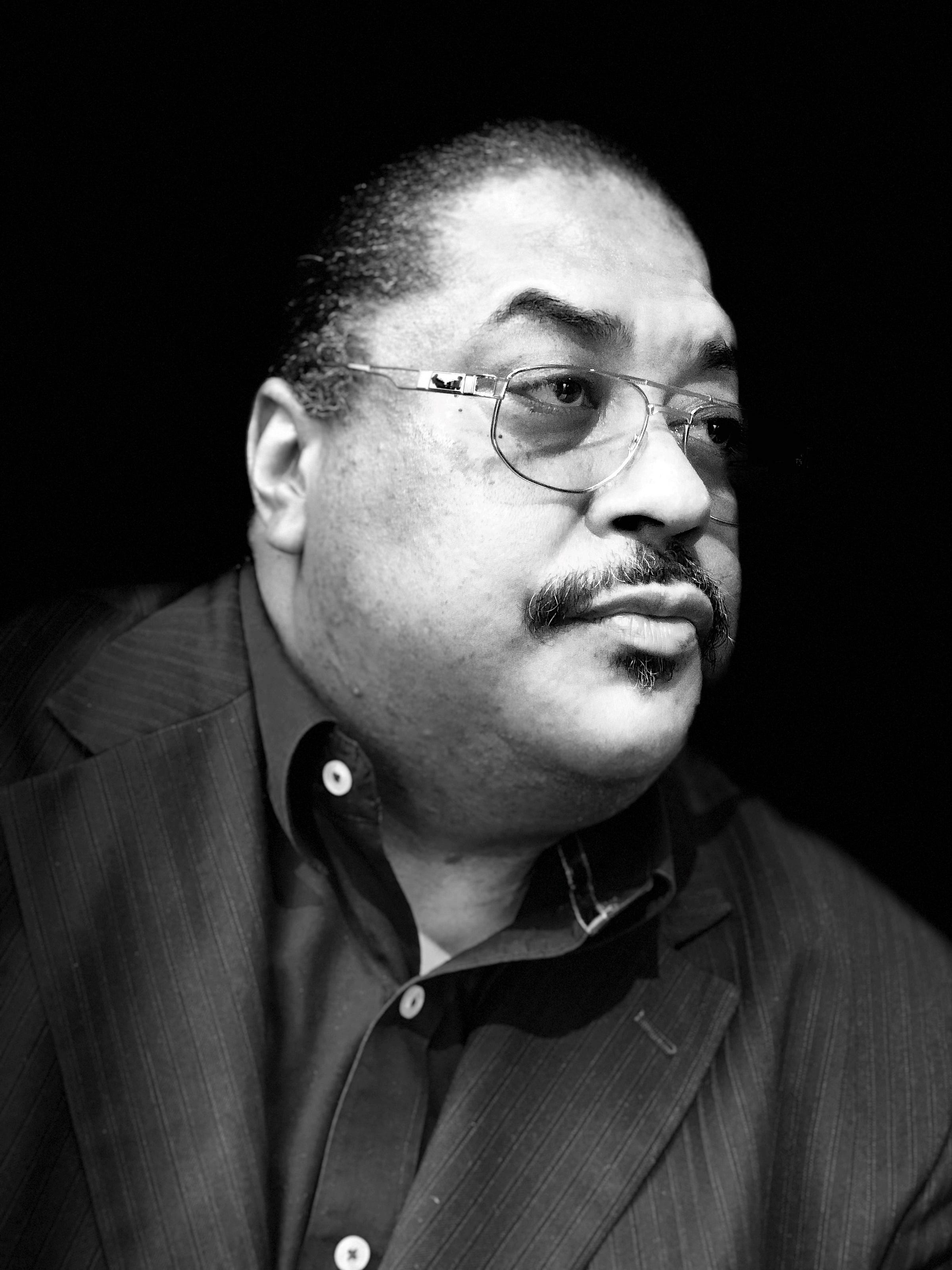 James Diamond – Medium