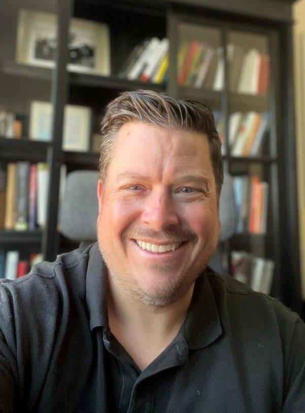 Shad Rogers – Medium