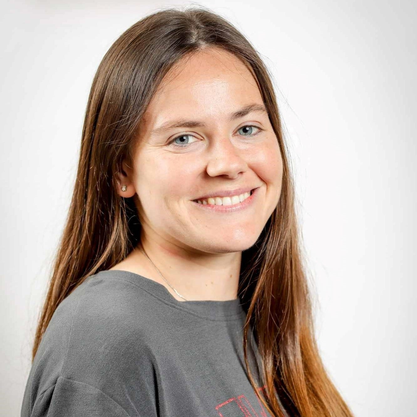 Aileen Aharon – Medium