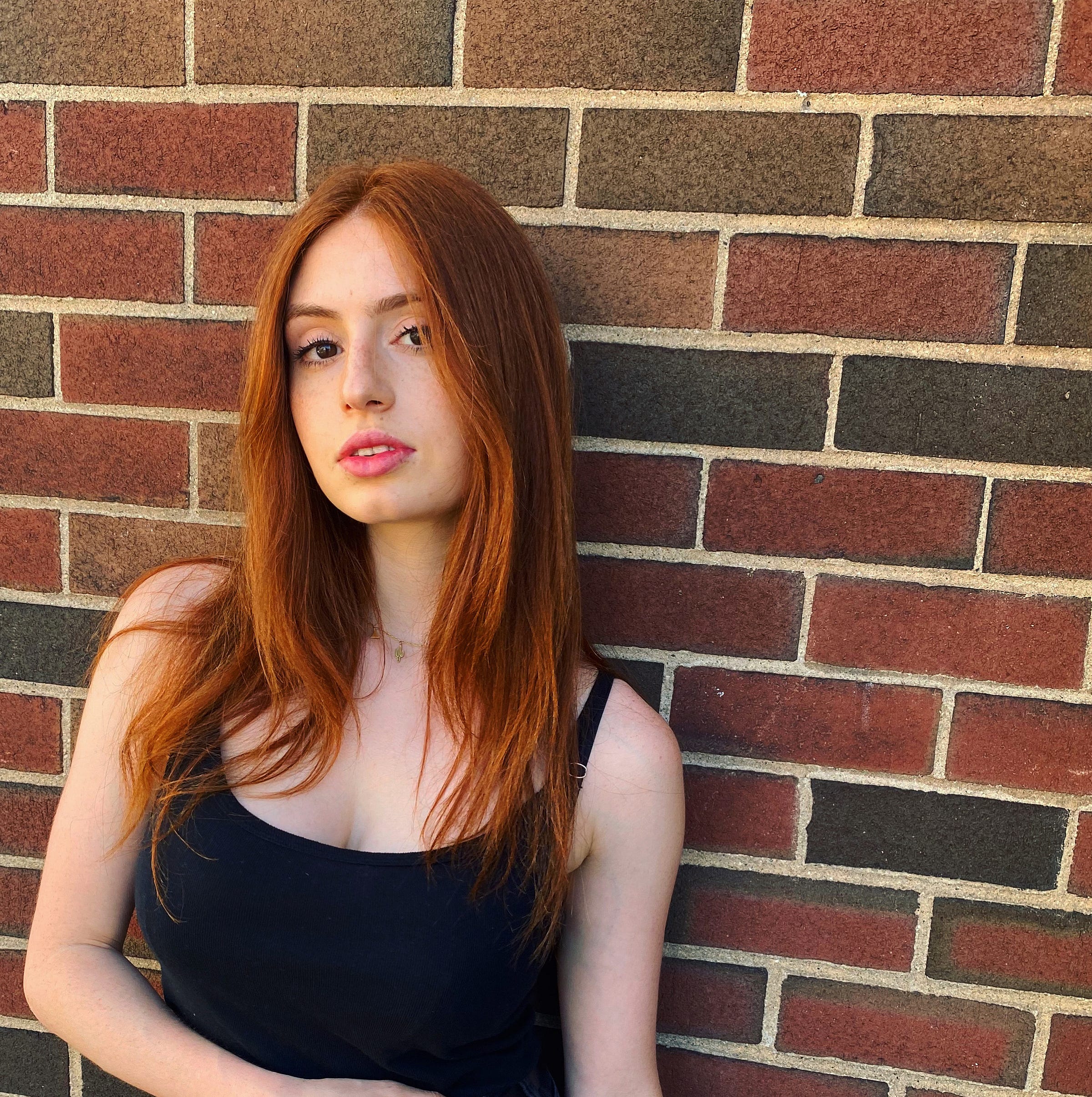 Elena Nisonoff – Medium