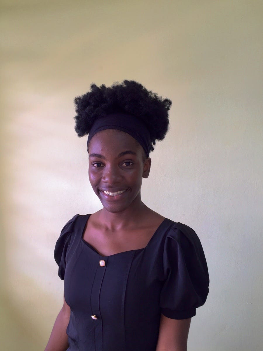 Moya Anne – Medium