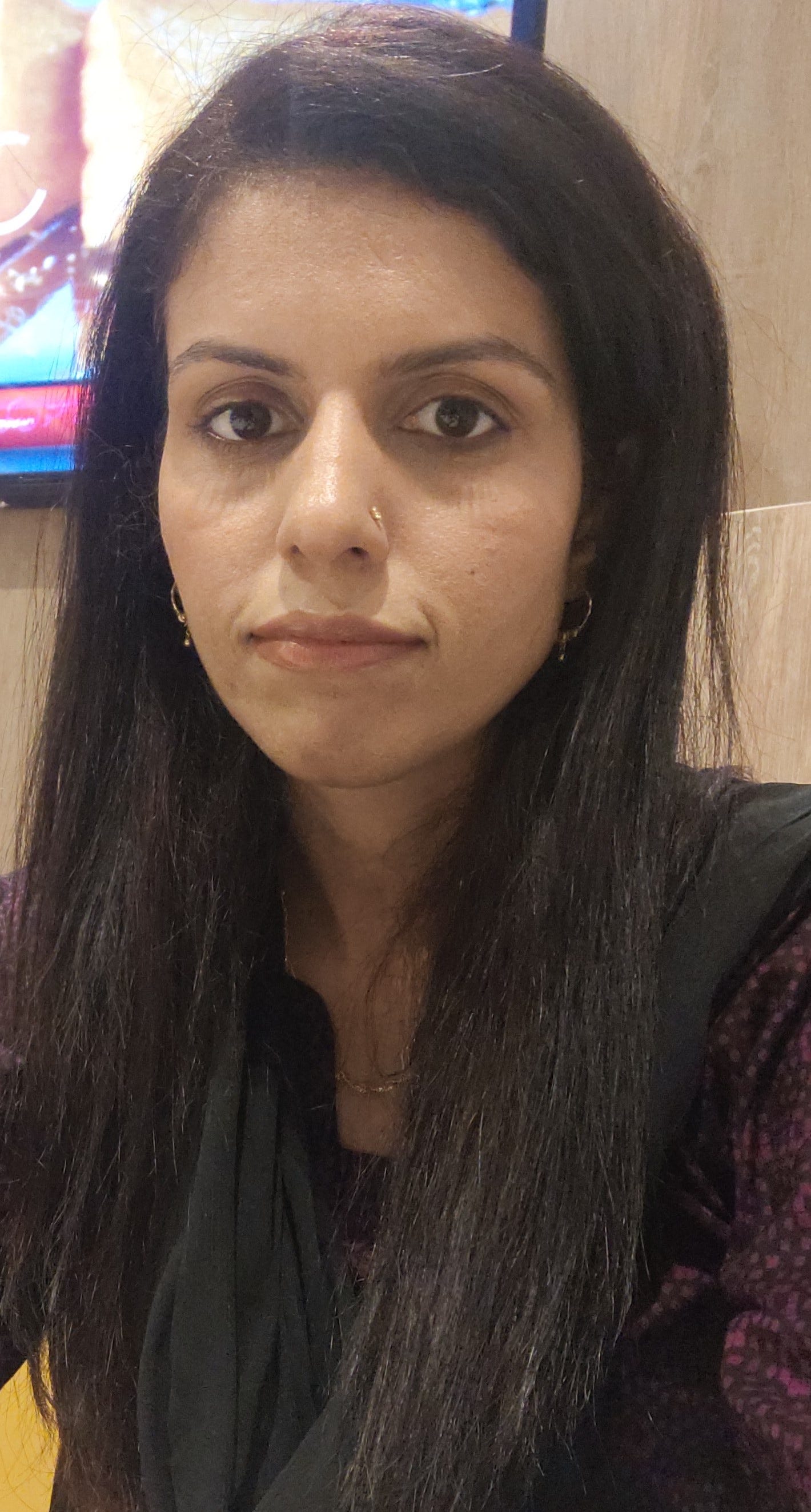 Hira waqas – Medium