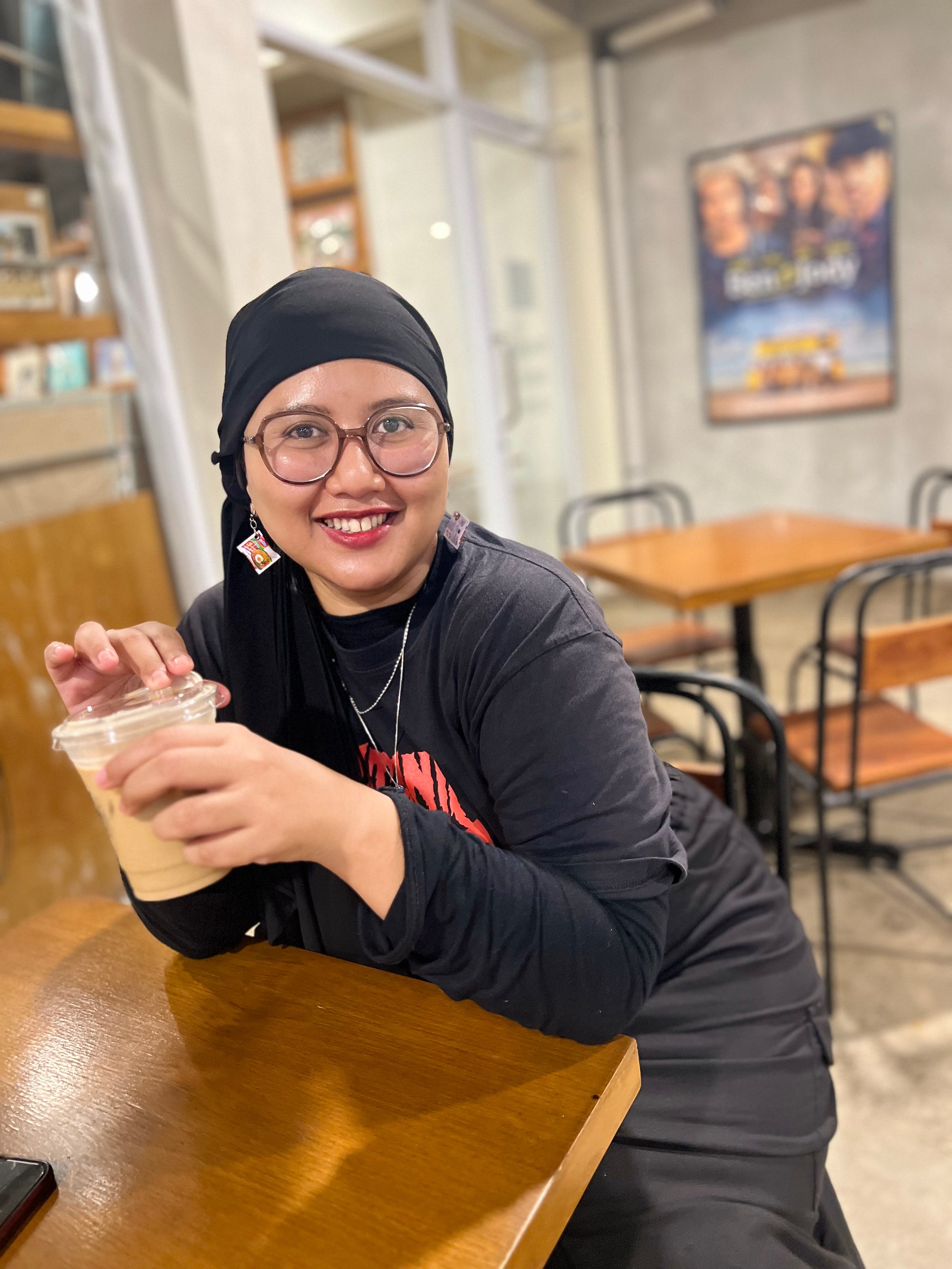 Zita Nadia – Medium