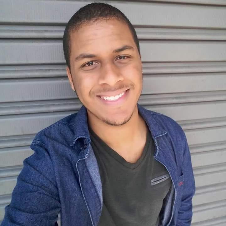 Gabriel Andrade – Medium