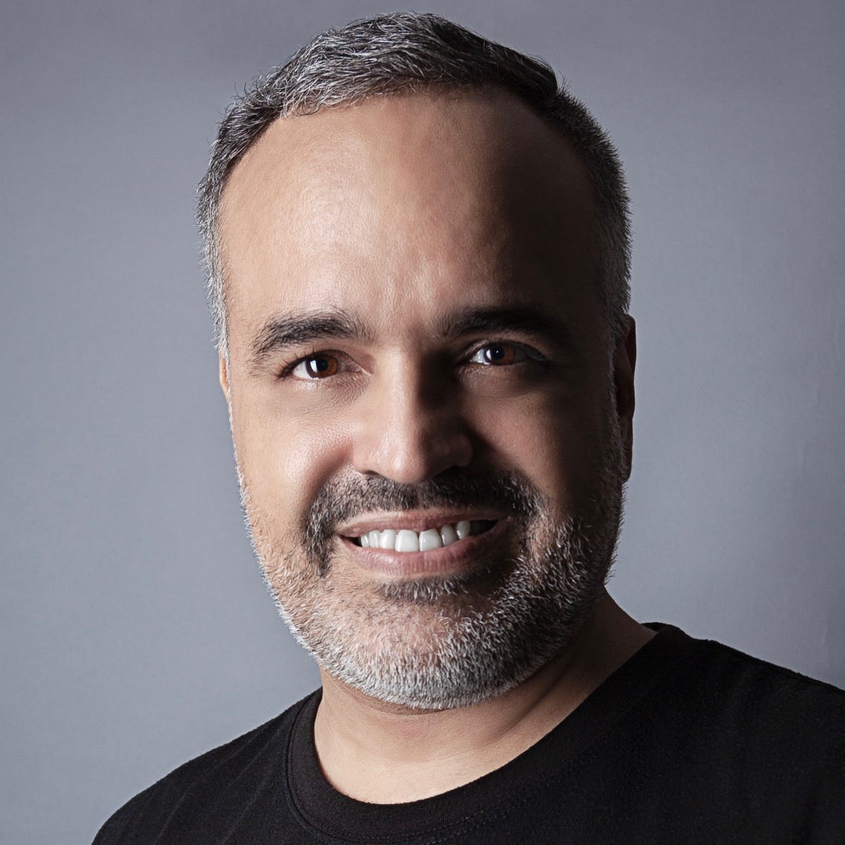 Alfredo Blandon – Medium