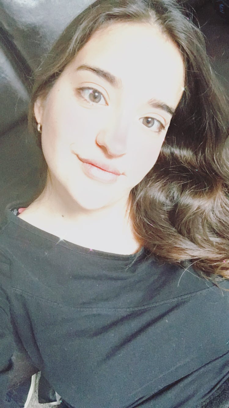 Alejandra – Medium