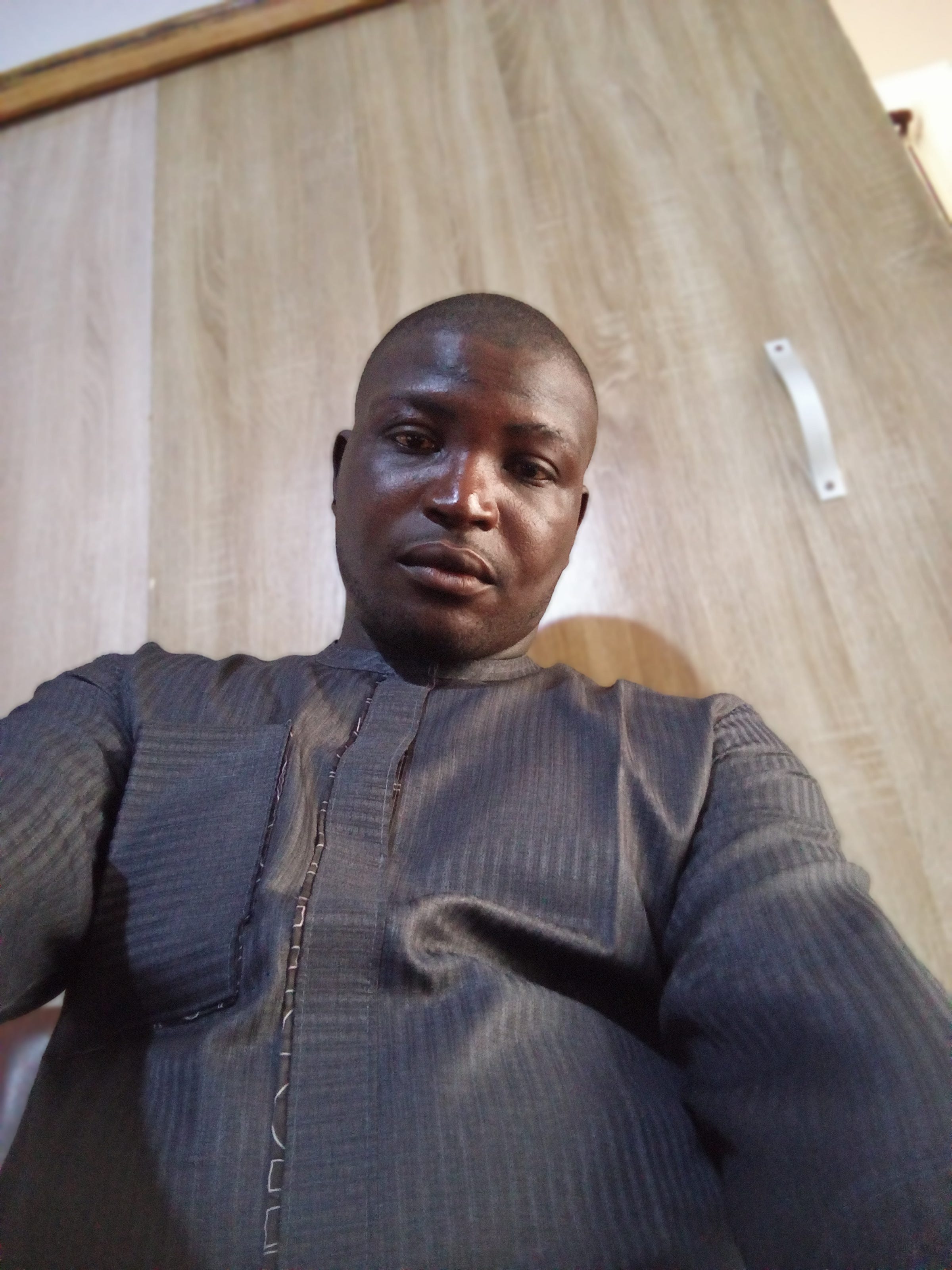 Bitrusdanladi – Medium