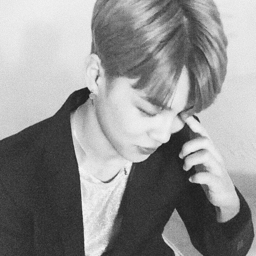 Jay Kyung – Medium