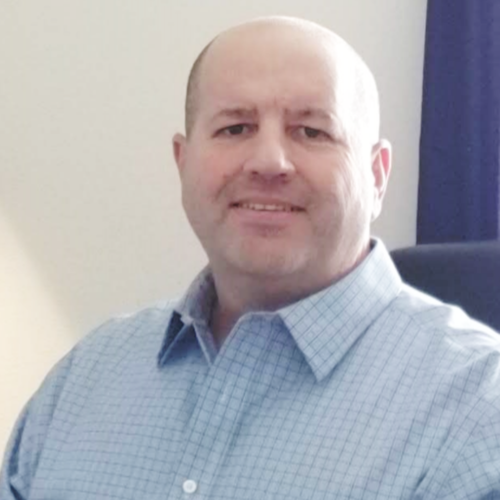 Russell Davis – Medium