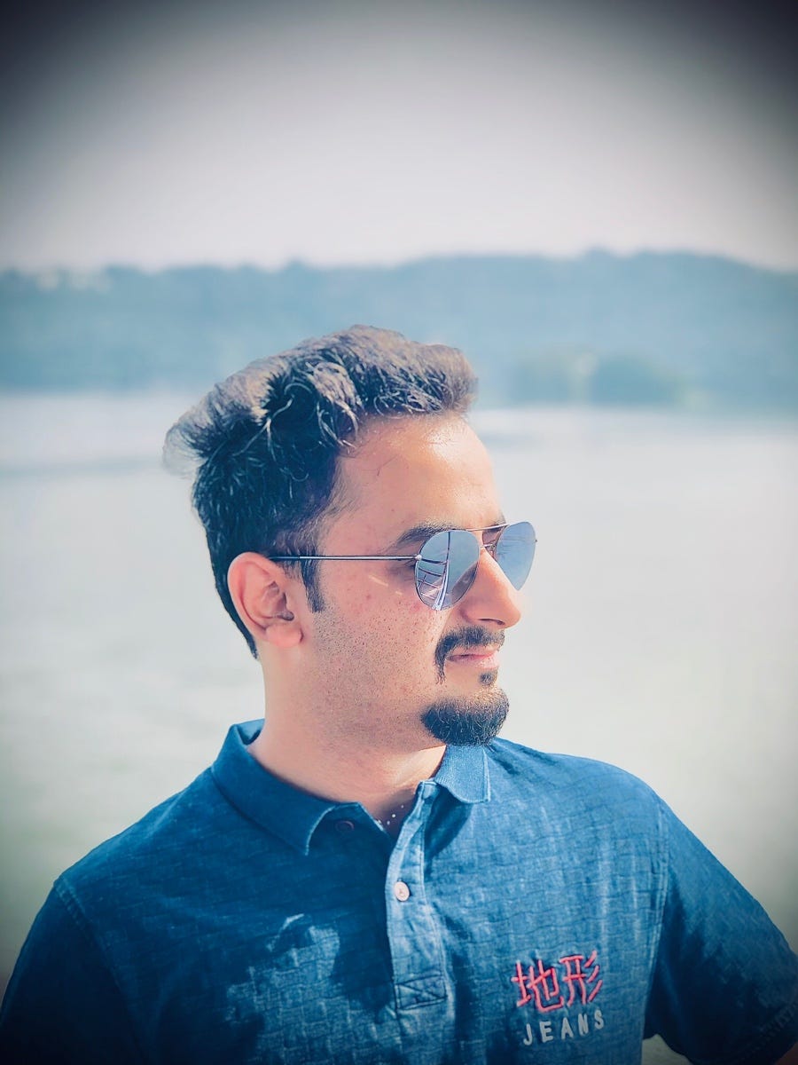 Ratnish Raj Malhotra – Medium