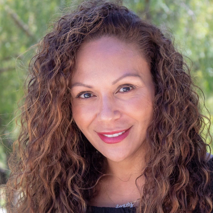 Melody Lomboy – Medium