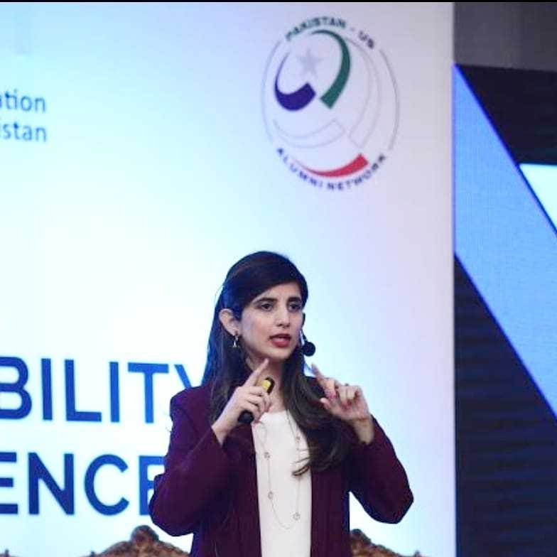 Izza Shahid Amin Gilani – Medium