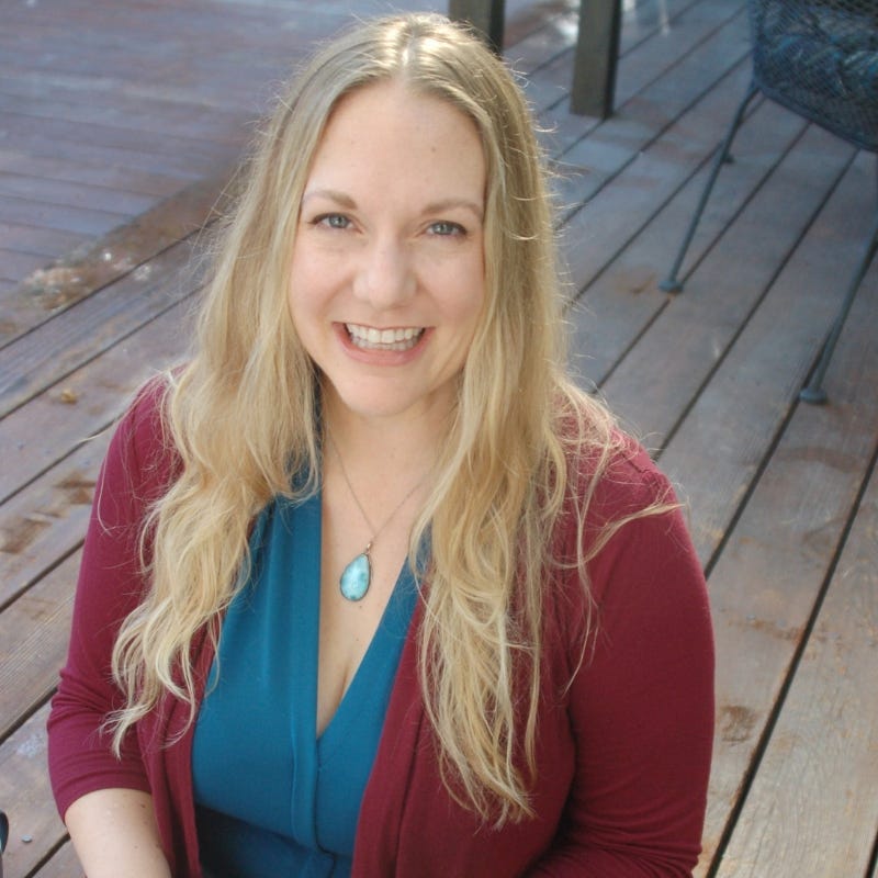 Lauren Streb – Medium