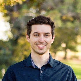 Alex Bagg – Medium