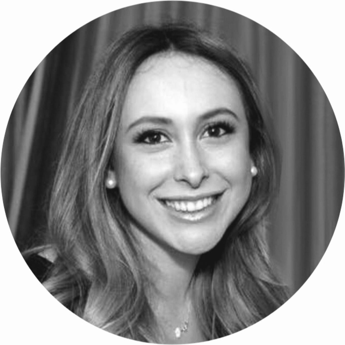 Emma Kelly – Medium