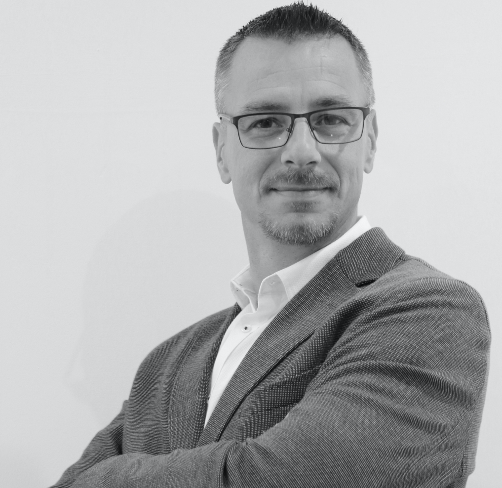 Piotr Kwiatek on Medium curated some lists