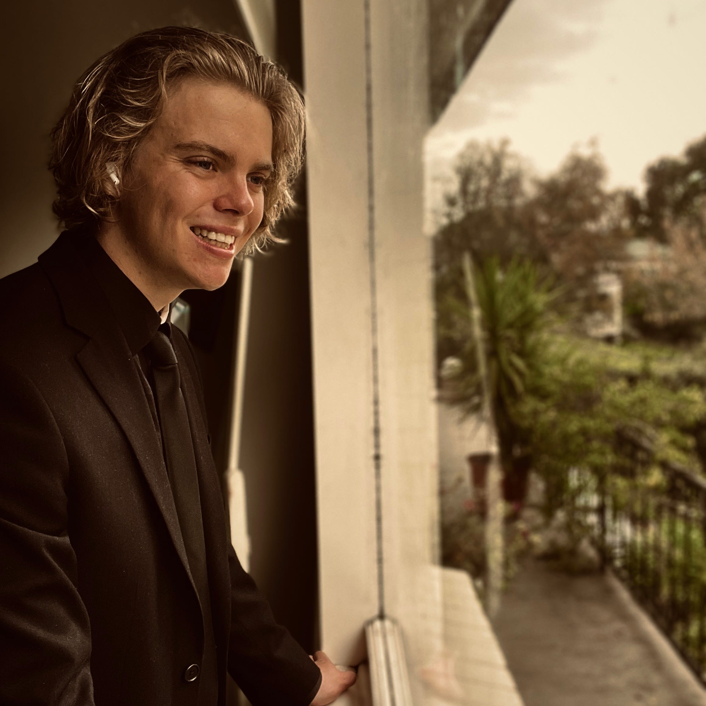 William. B. Charlton – Medium