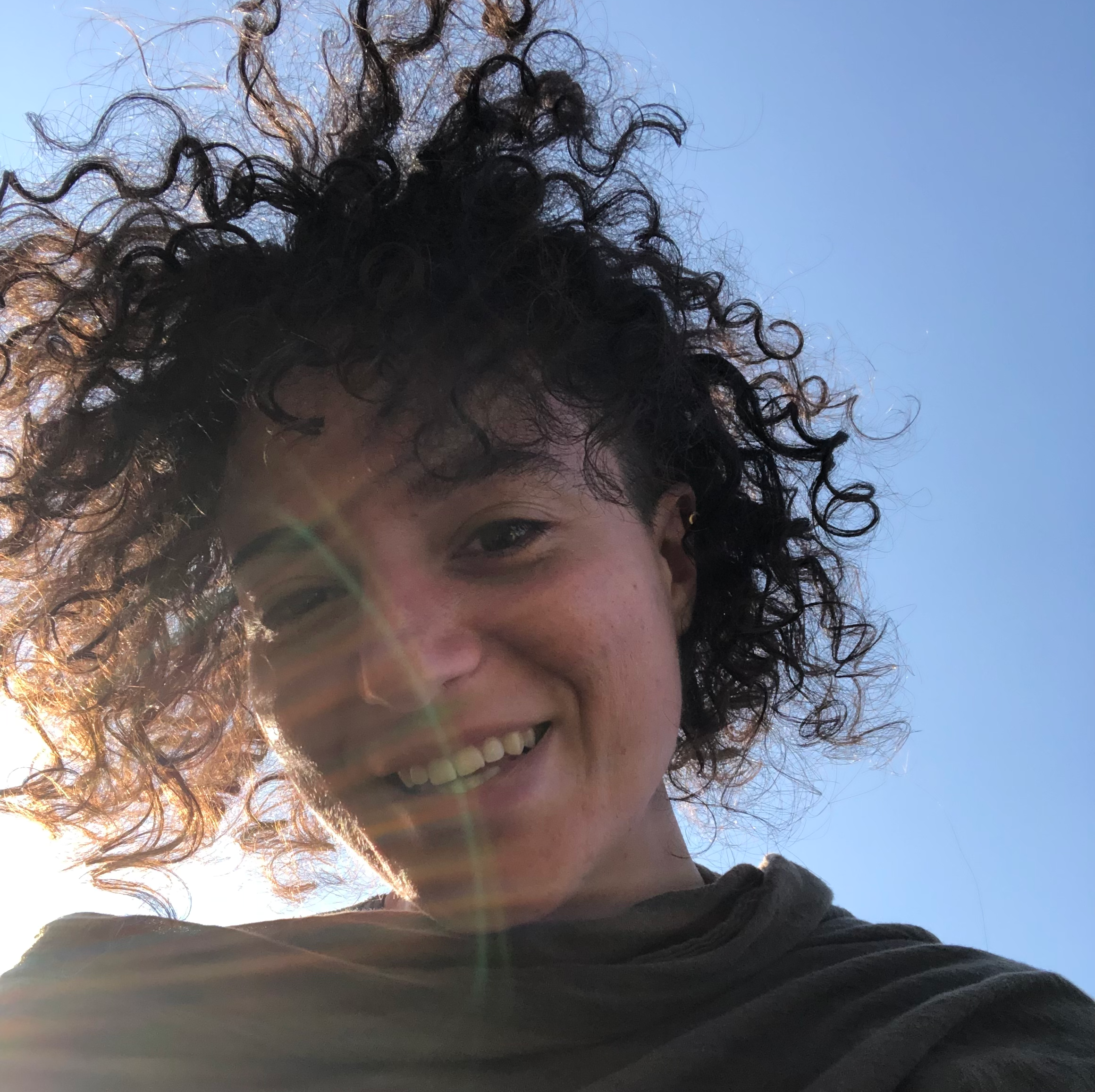 Lou Rose – Medium