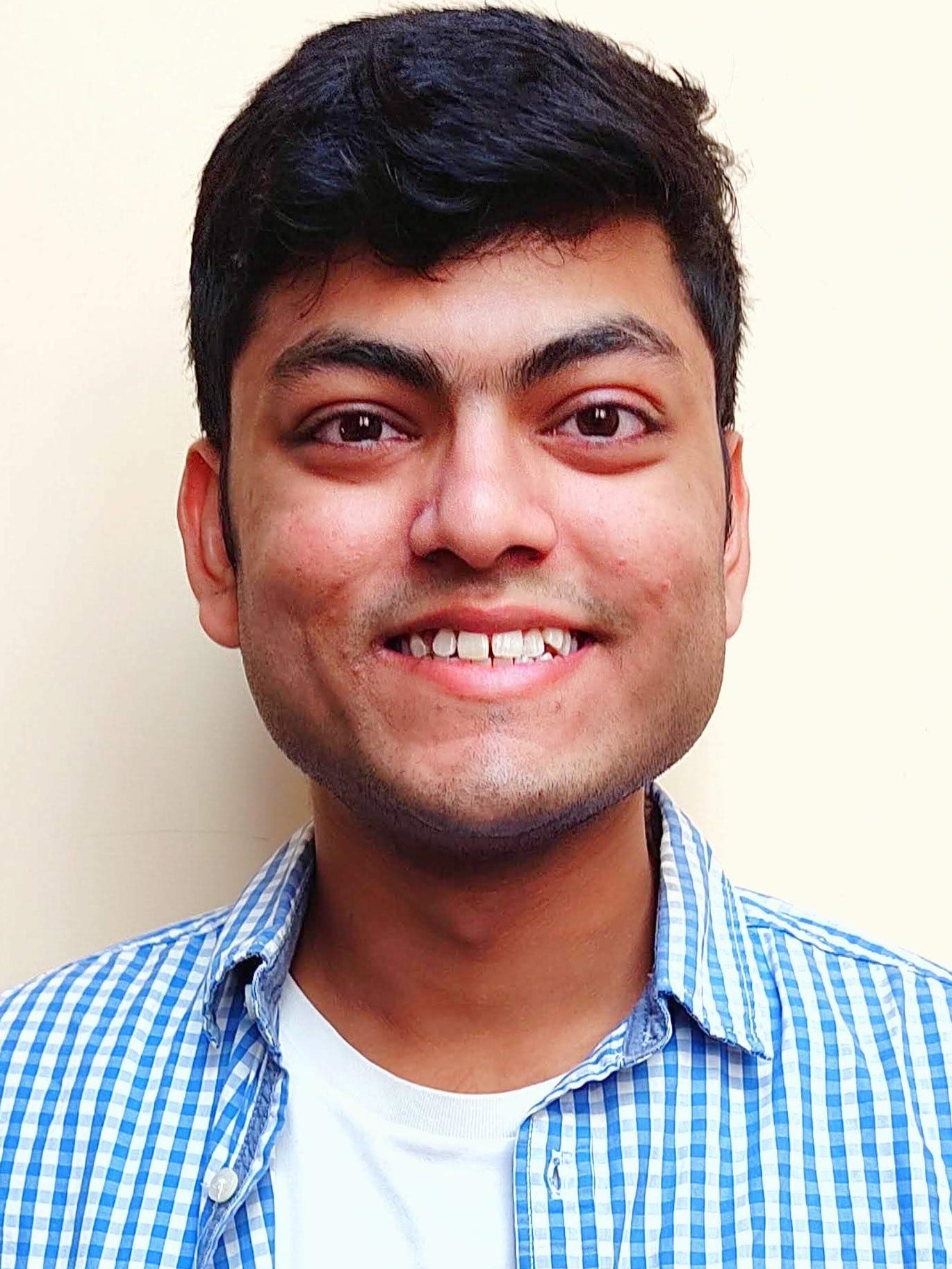 Pratyush Vaslas – Medium