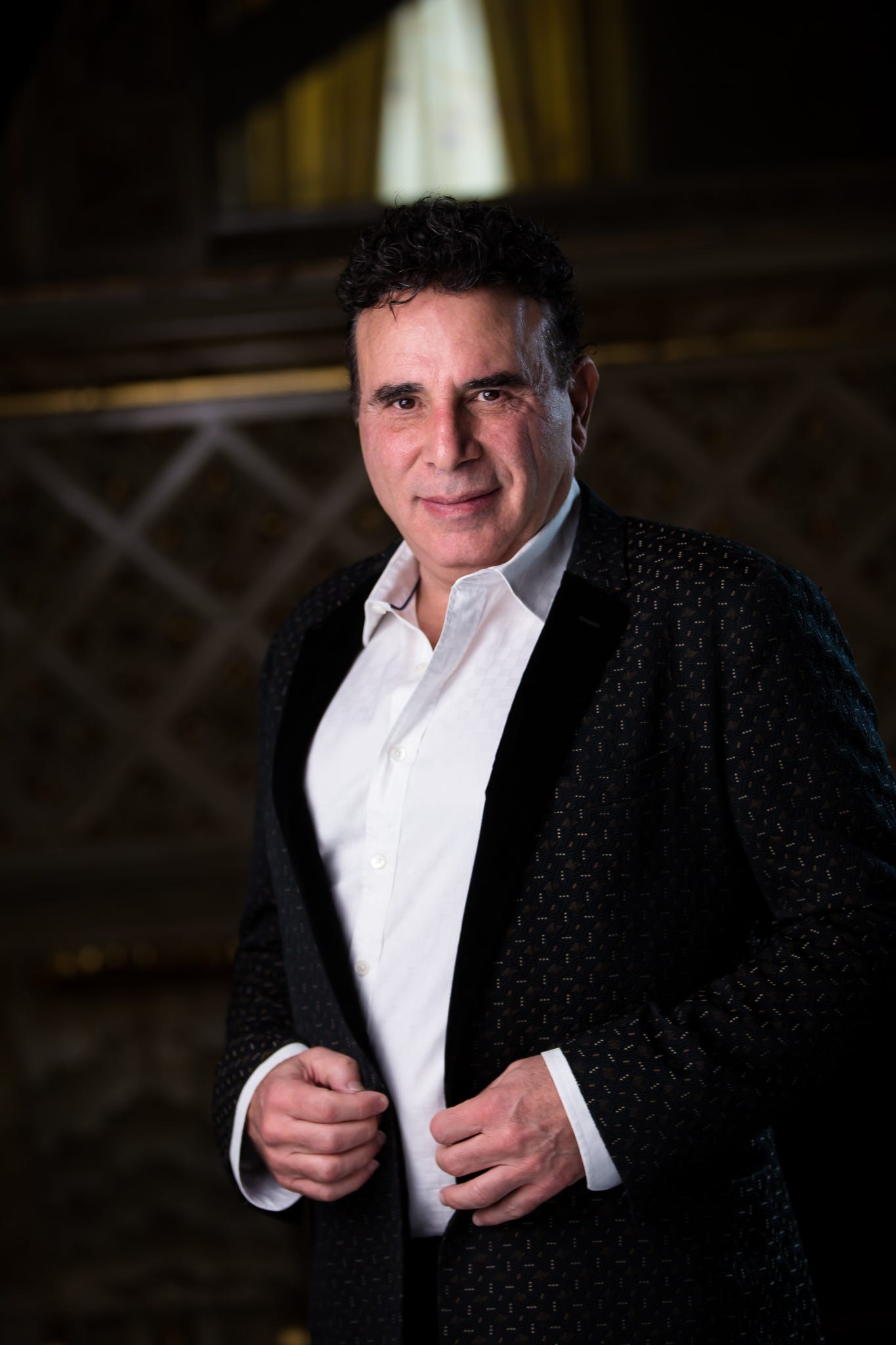 Carlo Parentela – Medium